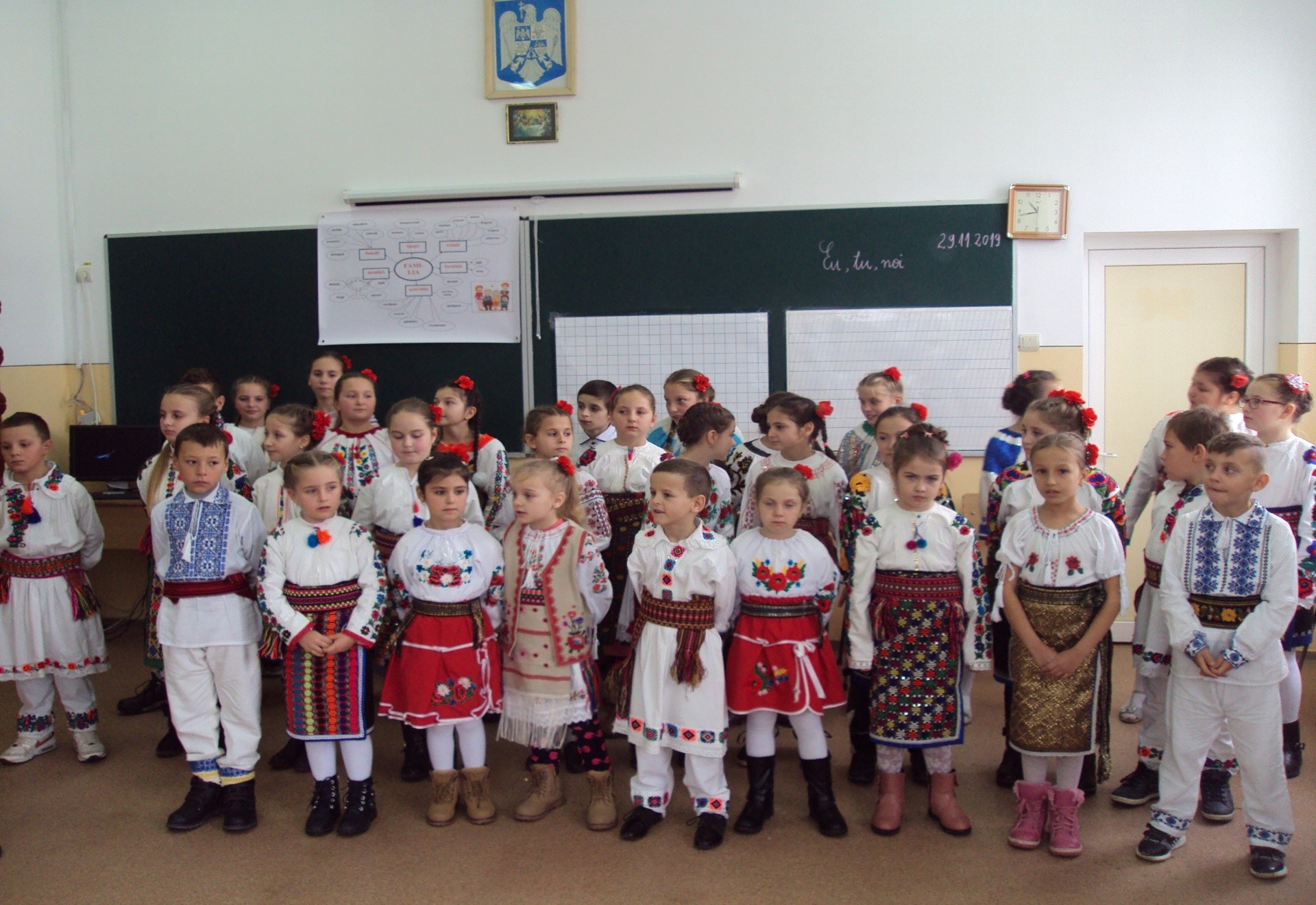 Program artistic, galerie foto. - Școala Gimnazială Strunga