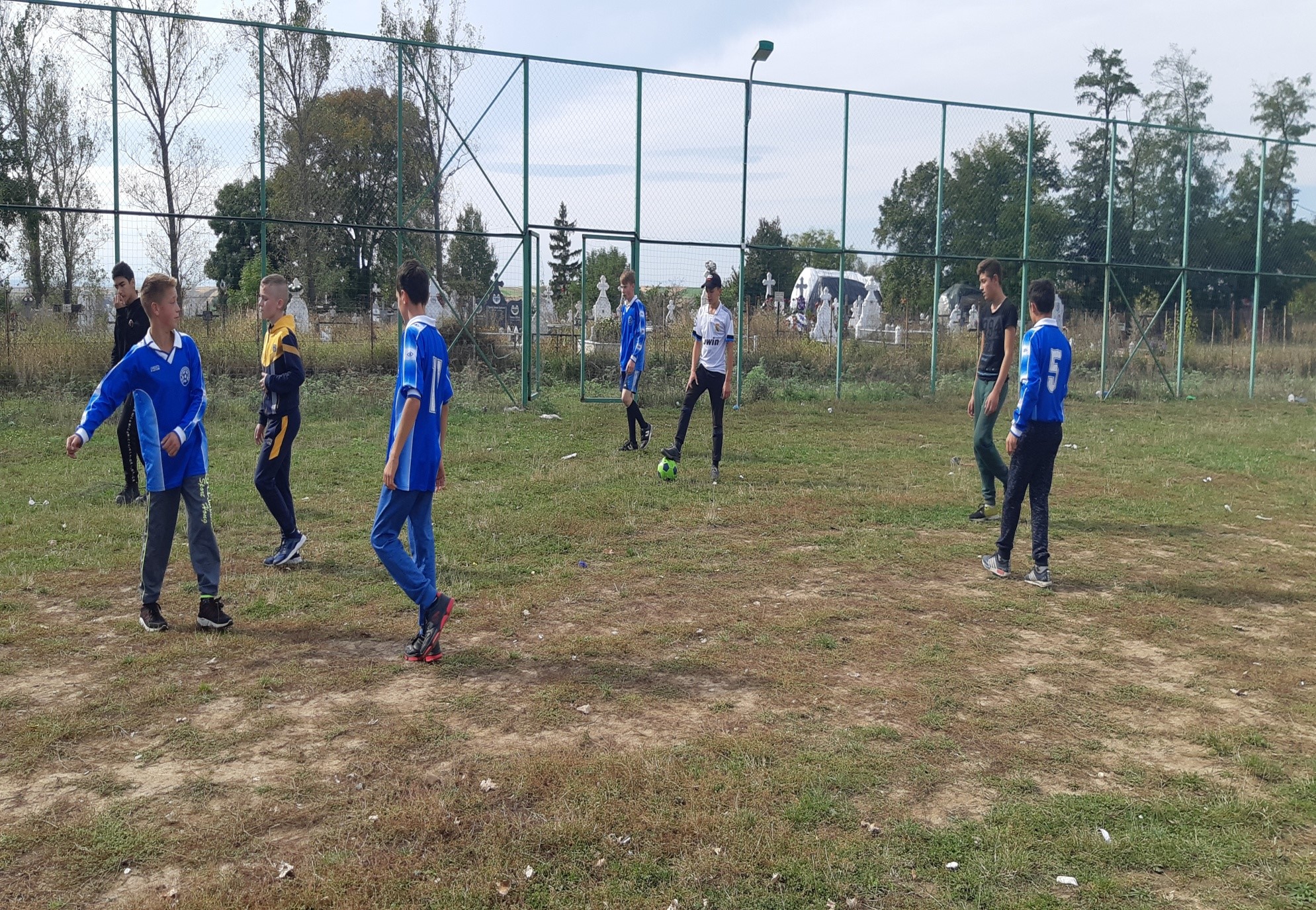 Competiţia de fotbal, Fărcăşeni, galerie foto. - Școala Gimnazială Strunga